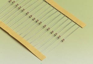 Motstand, 30 ohm, pk. á 100 stk - FYBIKON